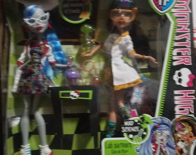 Monster High Mad Science Lab Partners, Cleo De Nile and Ghoulia Yelps ...