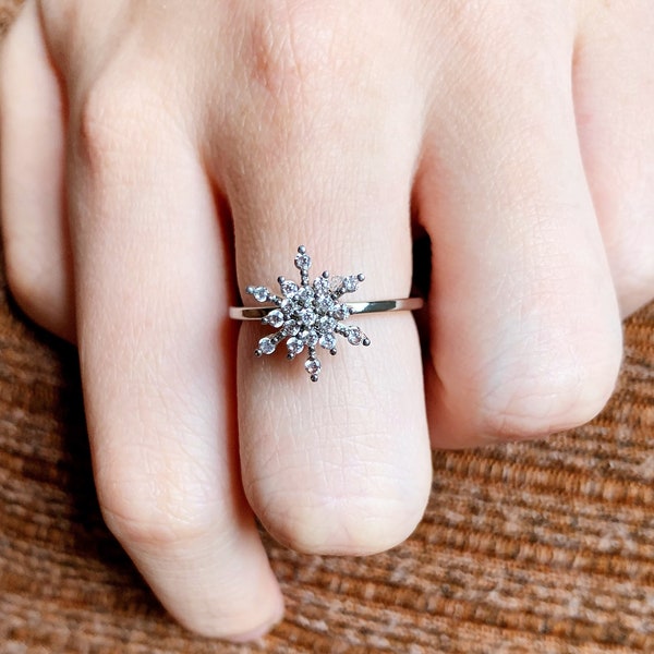 Snowflake Ring - Etsy