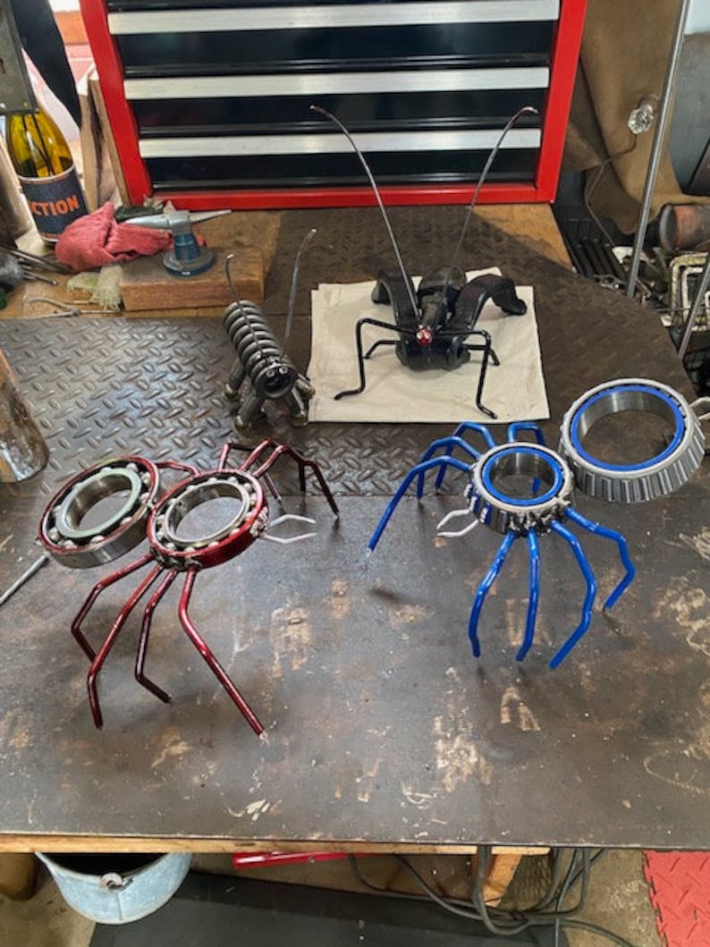 Bearing Spider (blue) - Etsy