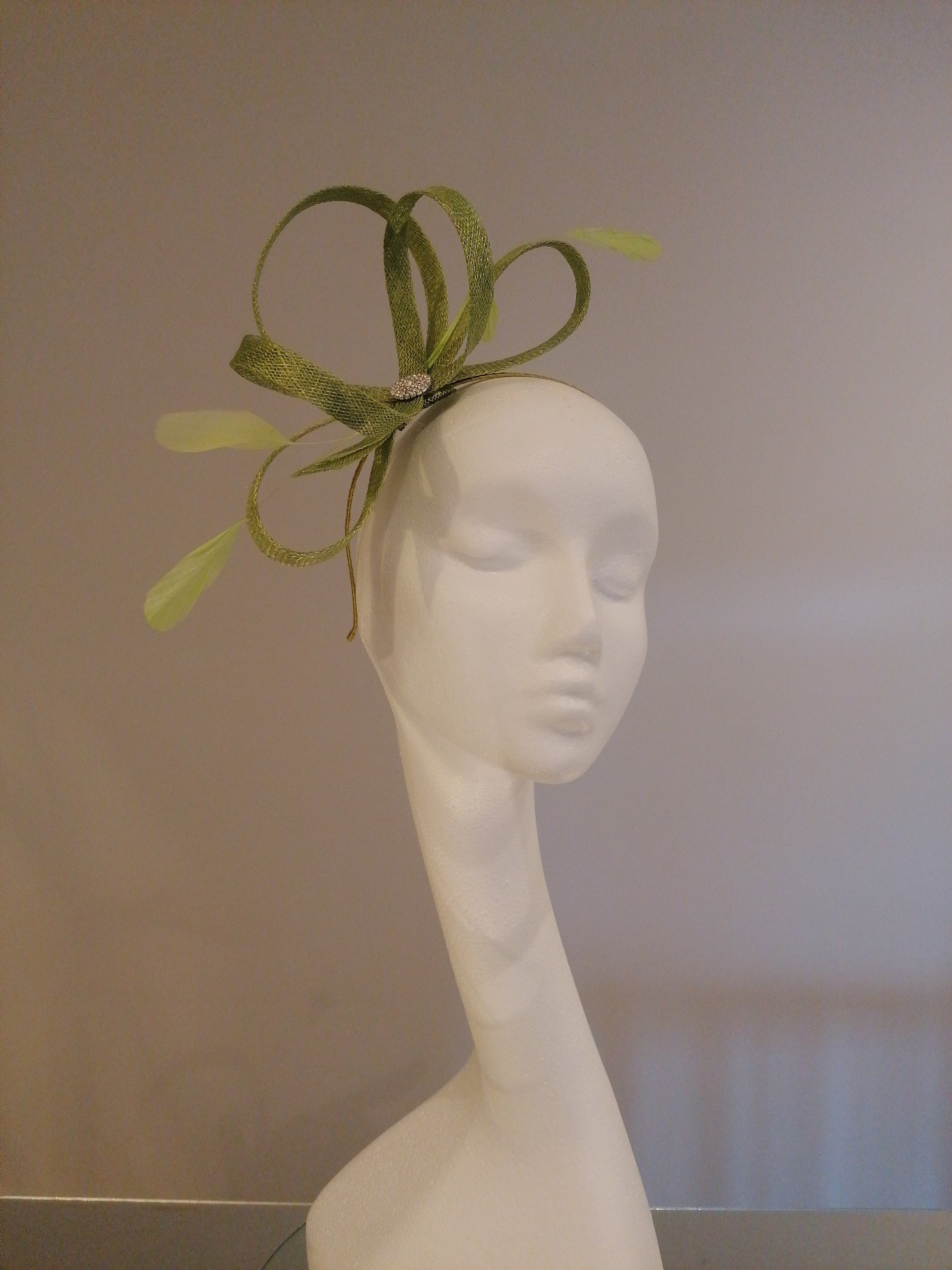Green Fascinator Ideal Wedding Fascinator, or the Races. Handmade ...