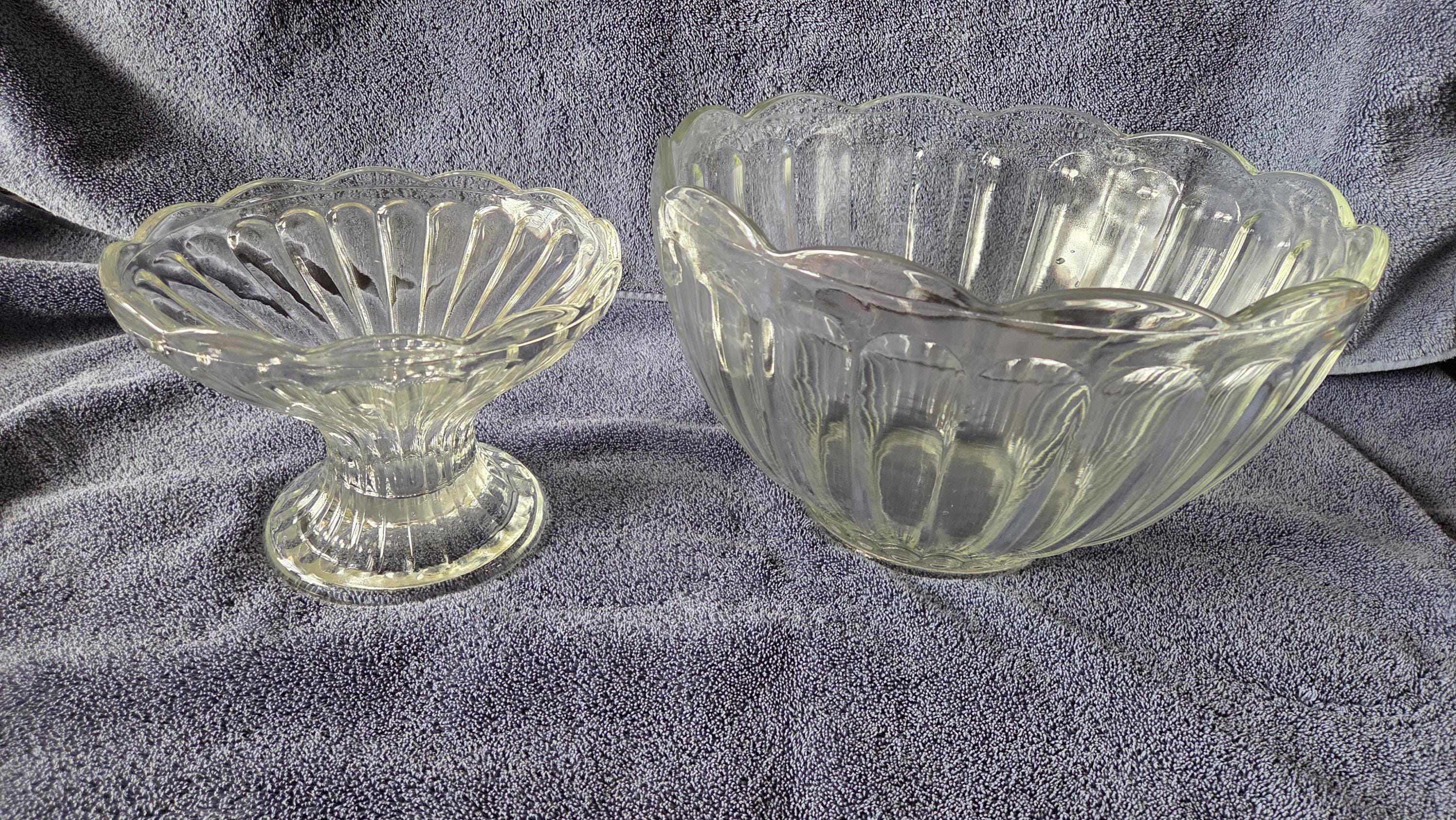 Colonial Punch Bowl Set, Anchor Hocking 1950's, 1 Bowl, 1 Base, 12 Cups ...