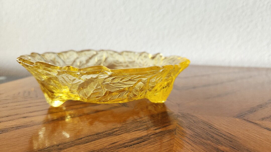 Tiara Amber Indiana Glass 3 Footed 6 1/4"bowl. Sweet Pear - Etsy