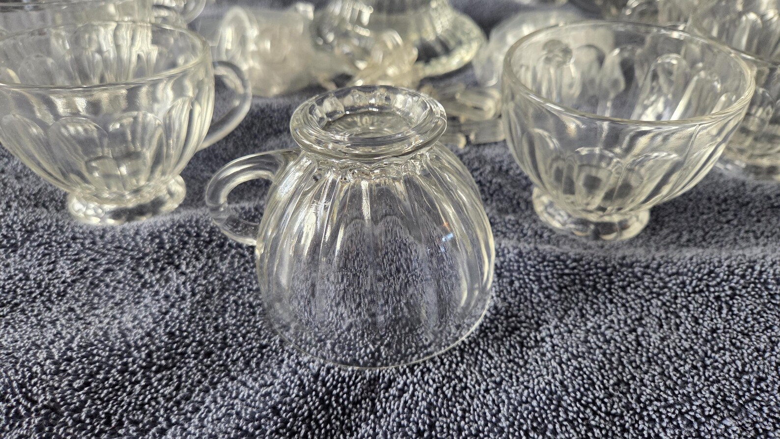 Colonial Punch Bowl Set, Anchor Hocking 1950's, 1 Bowl, 1 Base, 12 Cups ...