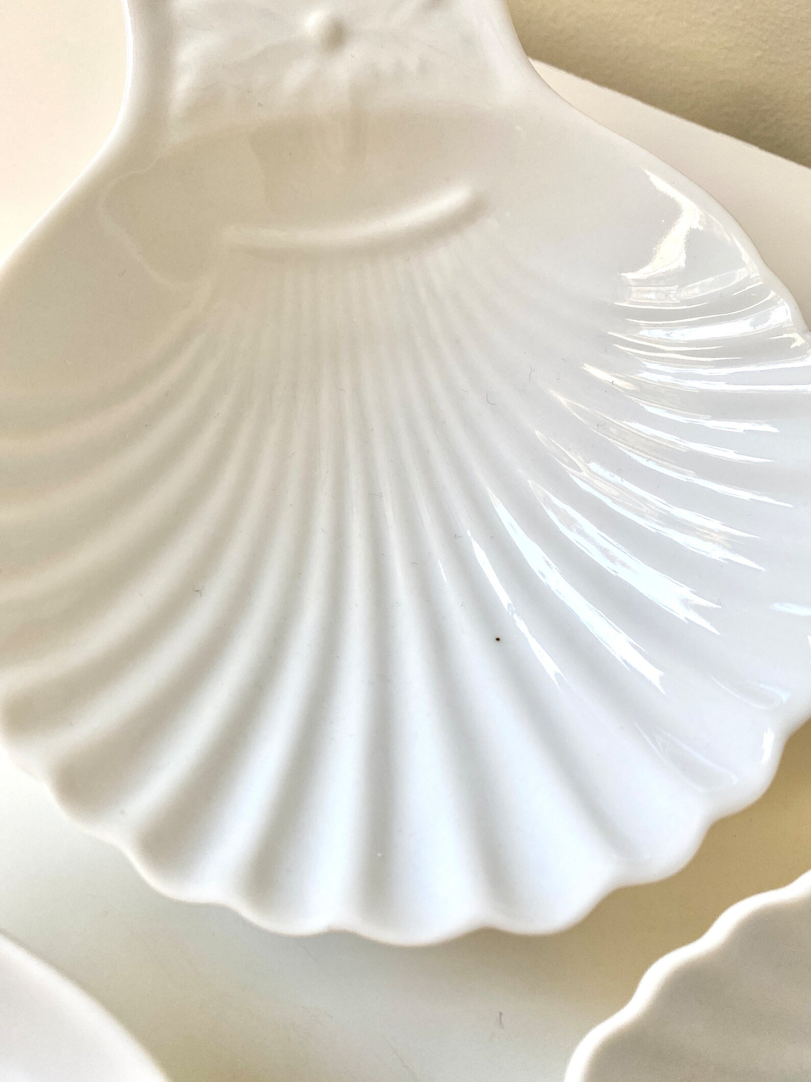 Vintage White Apilco Scallop-shaped Cookware Dishes Made in France ...