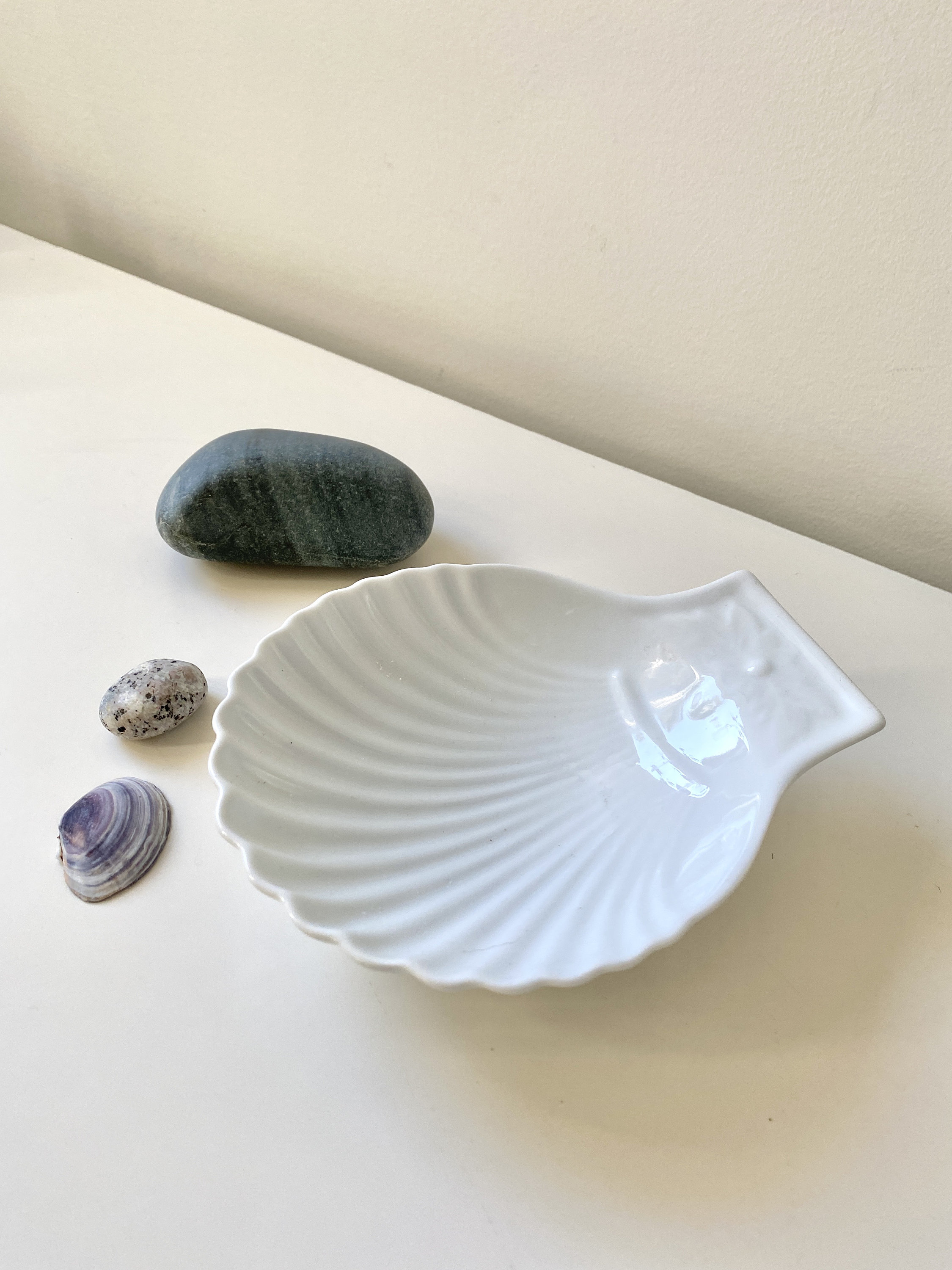 Vintage White Apilco Scallop-shaped Cookware Dishes Made in France ...