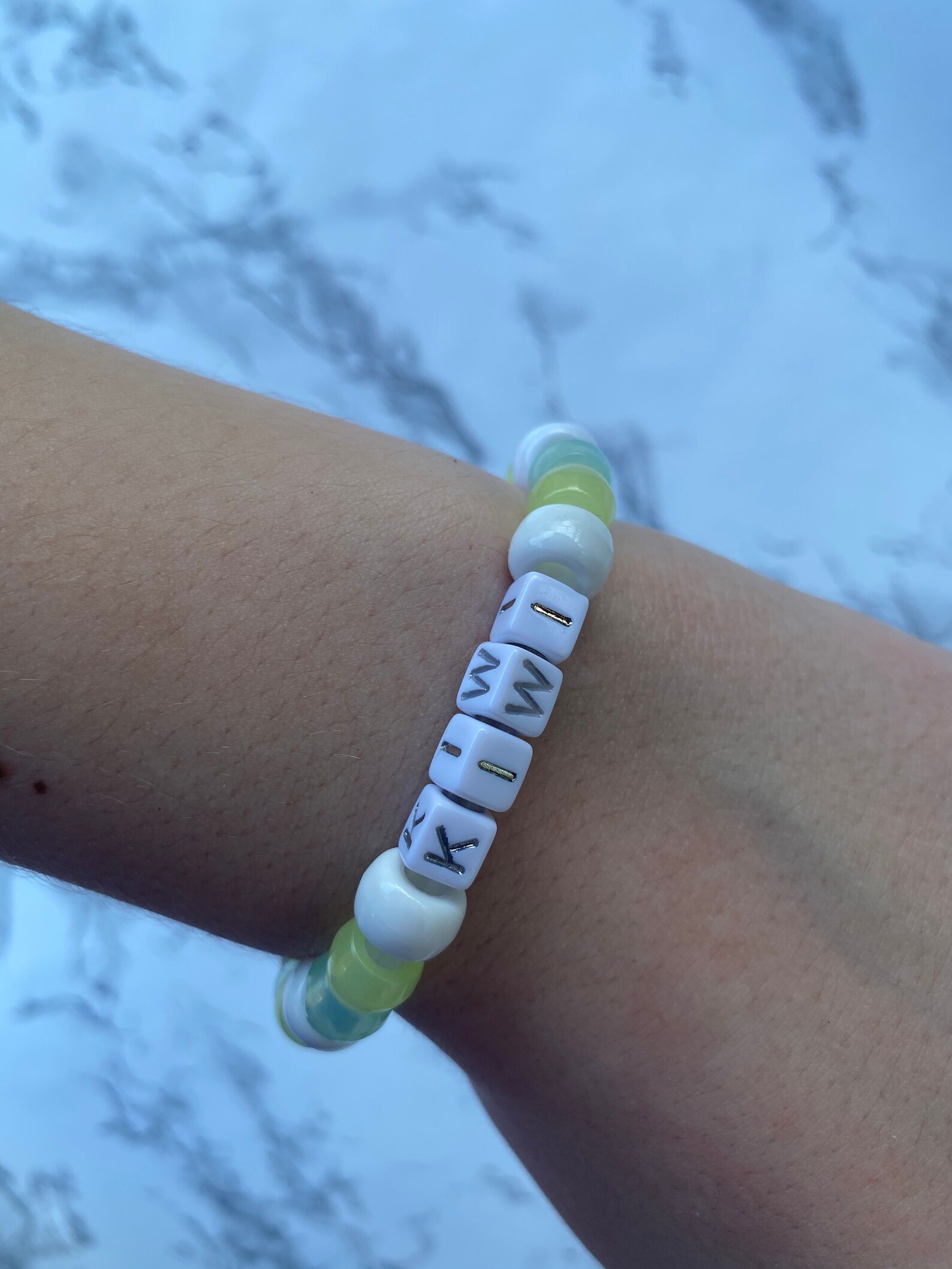 Bracelet perlé personnalisable - Etsy France