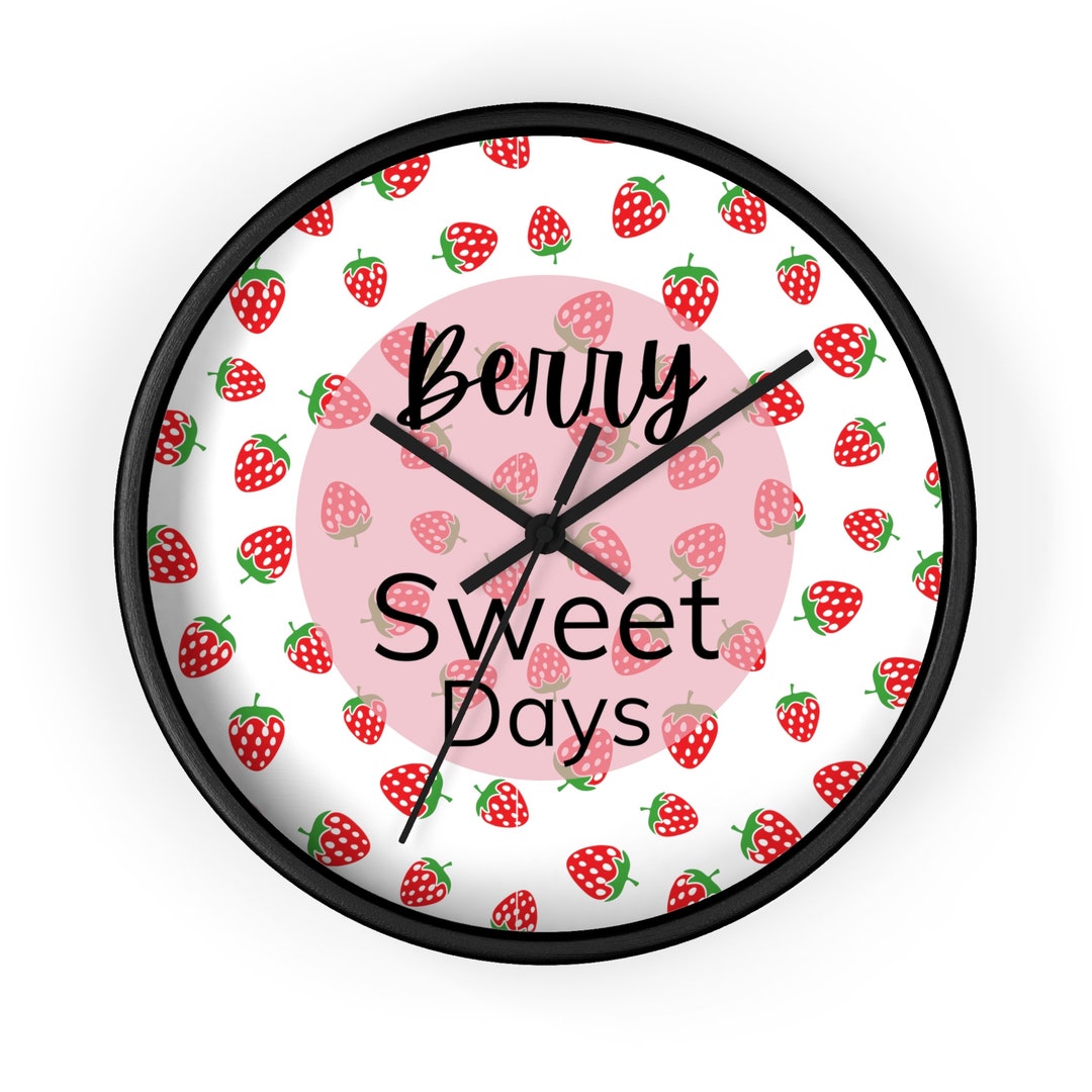Berry Sweet Days Strawberry Lover Kitchen Wall Clock, Refreshing ...