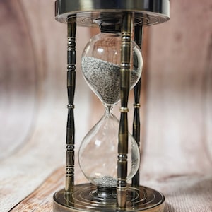 Antique Chess Sand Timer / Solid Brass Hour Glass Sand Timer/ Engraved ...