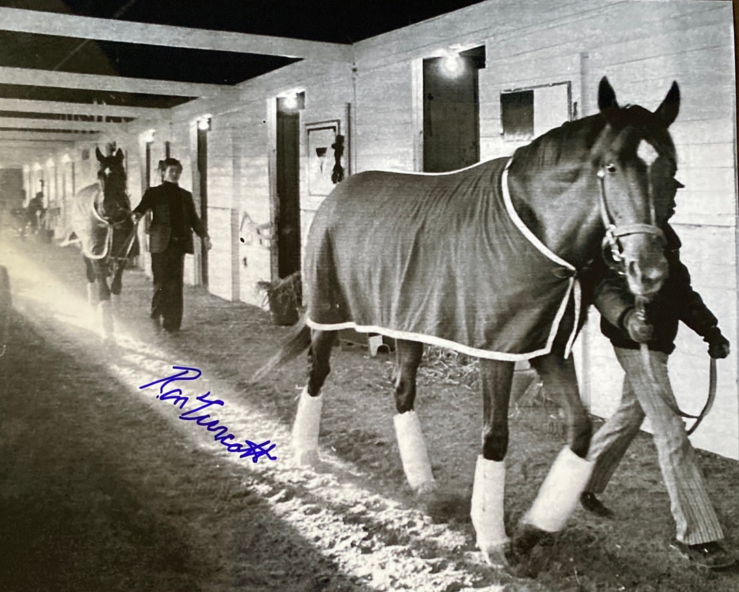 Secretariat Photograph Rare Barn Photograph Ron Turcotte Autograph 8x10 ...