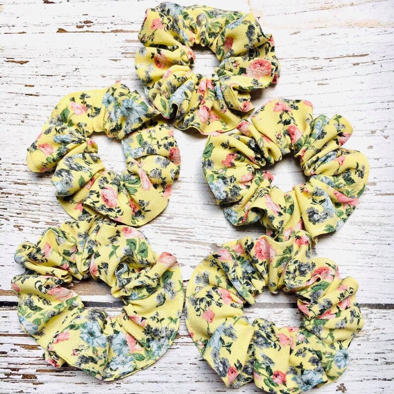 Scrunchie for Best Friend ROSE GARDEN - Etsy