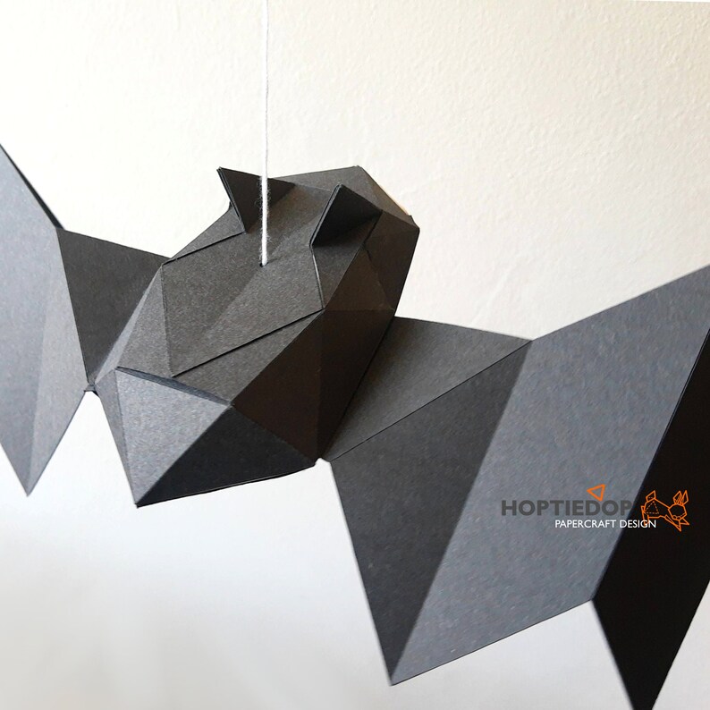 3D Papercraft Bat Model, DIY Ceiling Decoration for Halloween Party ...
