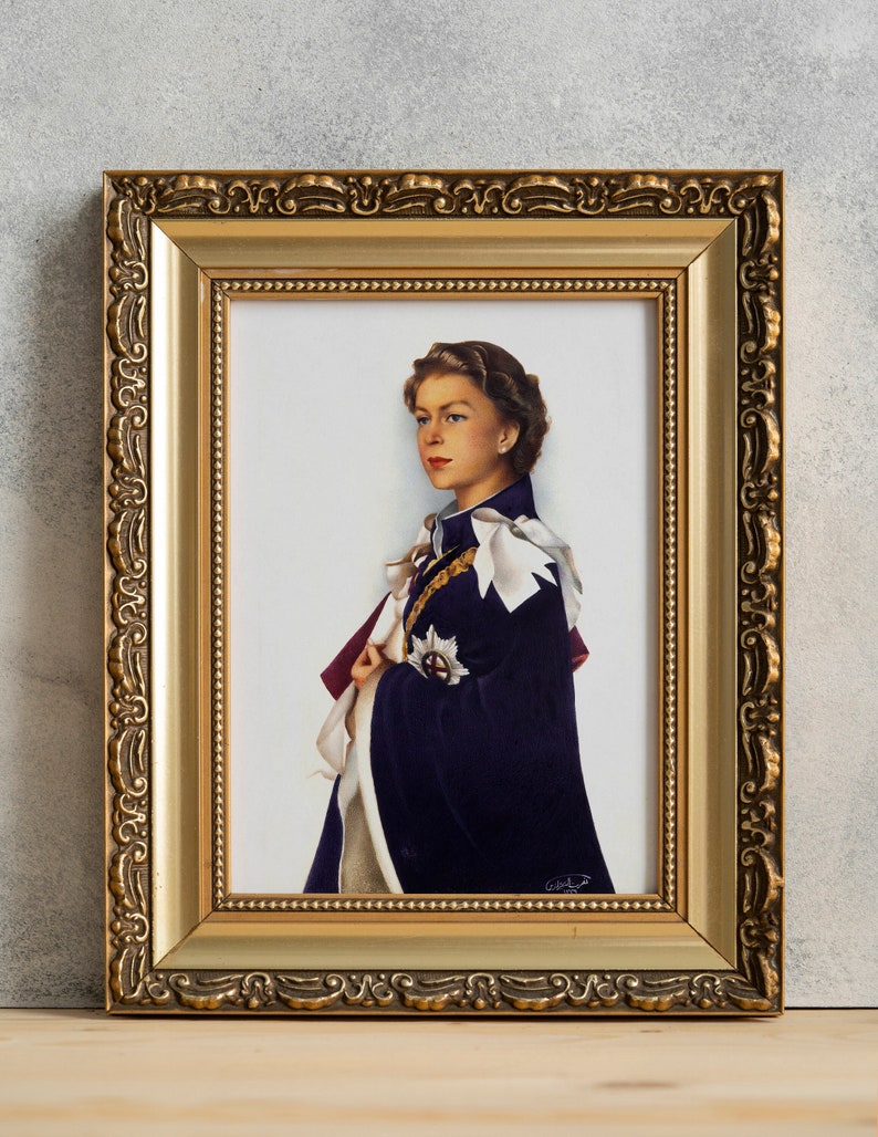 Persian Art: Portrait of Queen Elizabeth II (premium Giclée Art Print ...