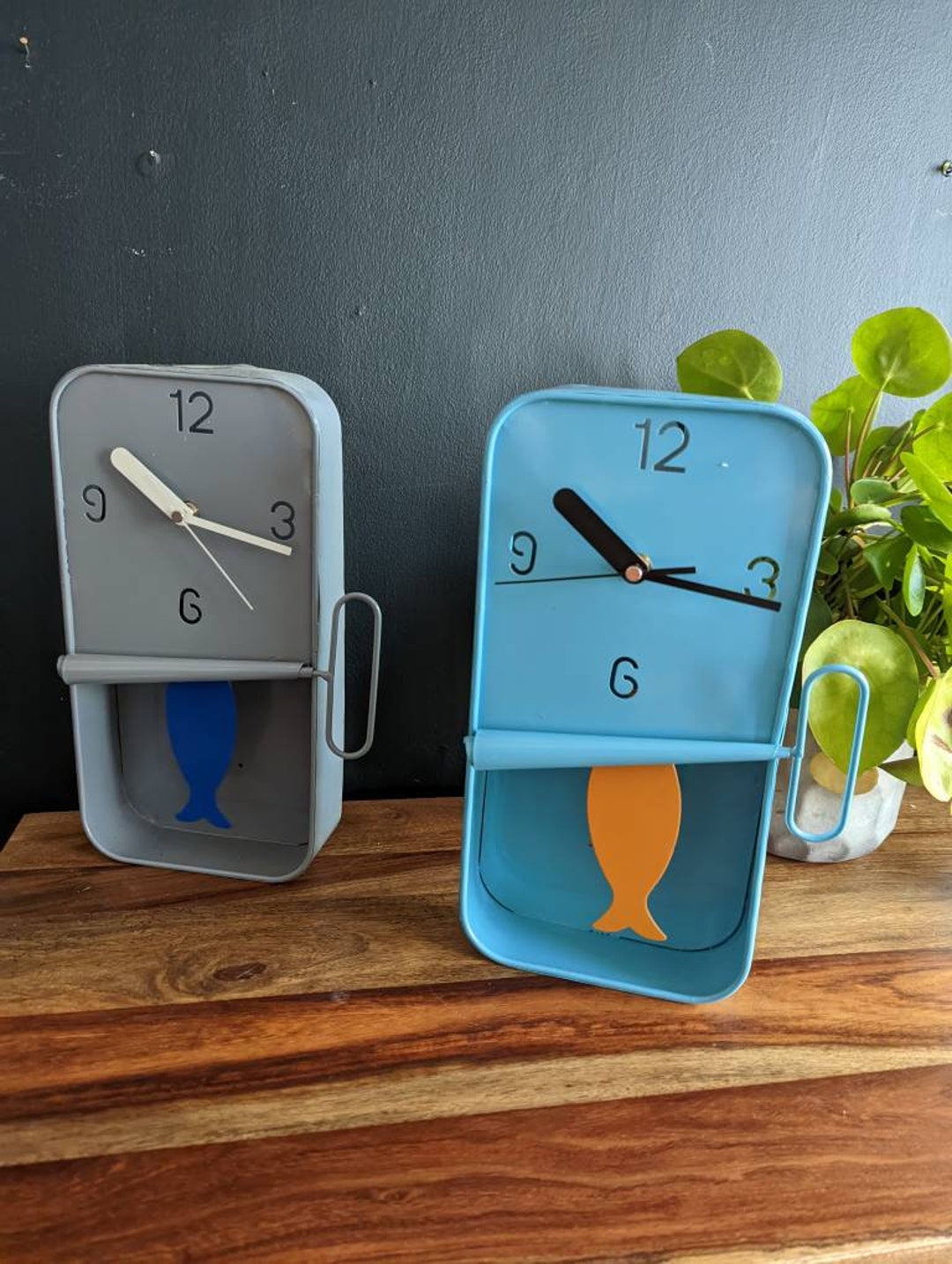 Fabulous Metal Sardine Clock With Swinging Fish Pendulum | Great Gift ...