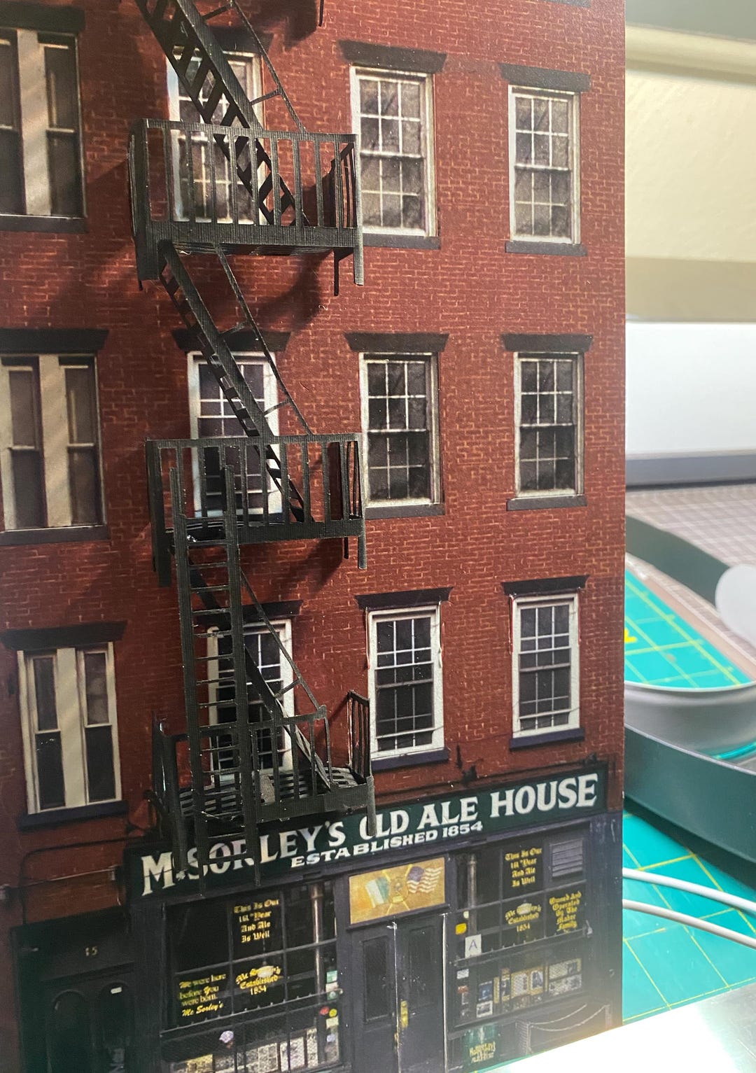 O Scale (1:48) Mcsorley's Old Ale House Building - Deluxe Model Kit ...