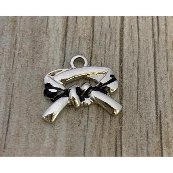 Karate Gem Necklace - Etsy