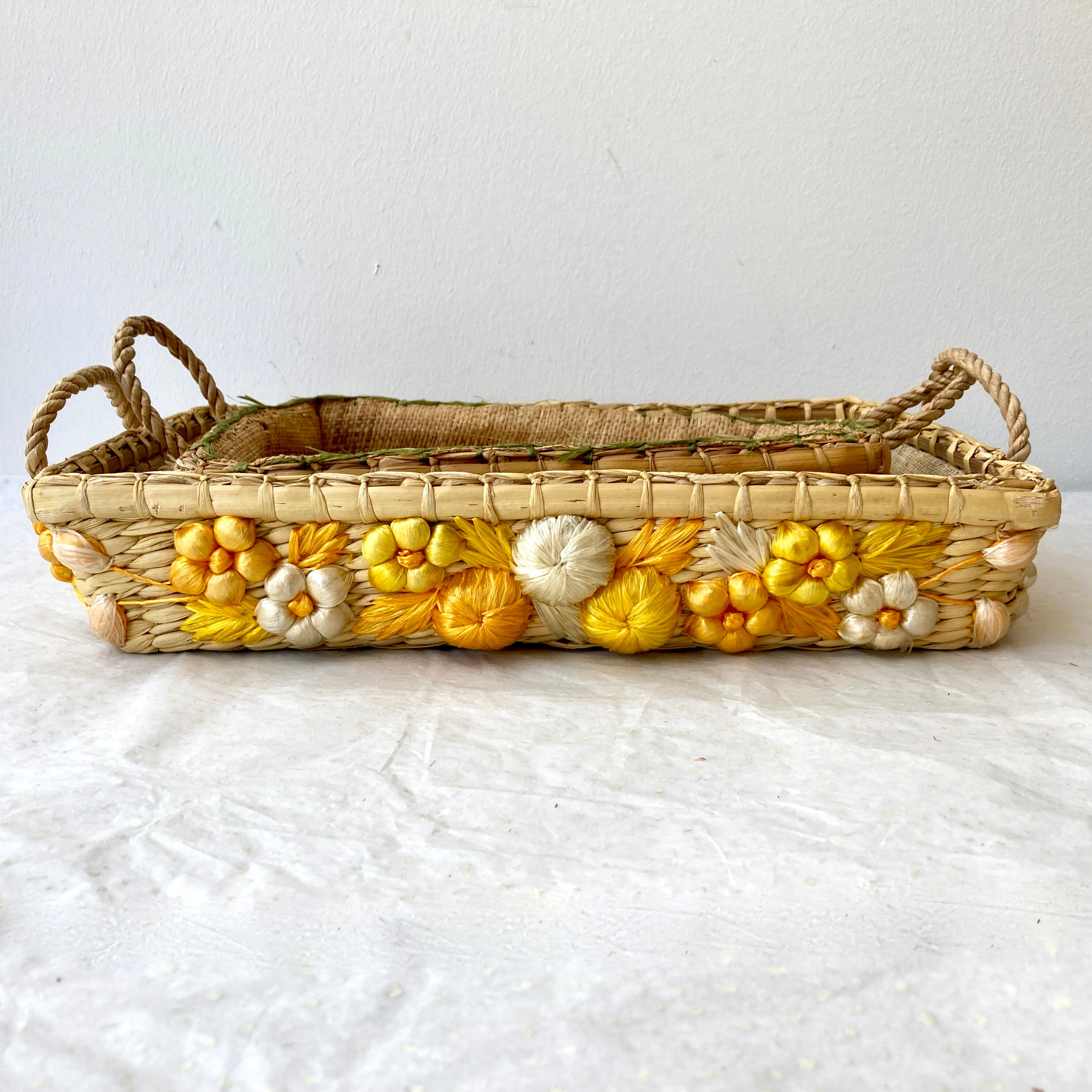 Vintage Retro Woven Floral Raffia Trays / Set of 2 Serving | Etsy