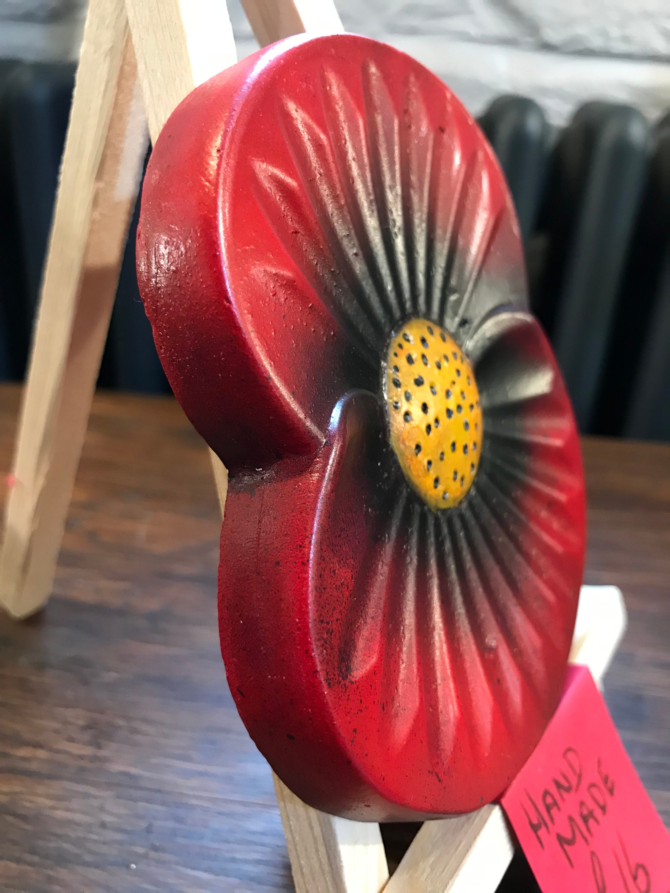 100% Hand crafted Remembrance Poppy. Hand moulded cast - Etsy.de