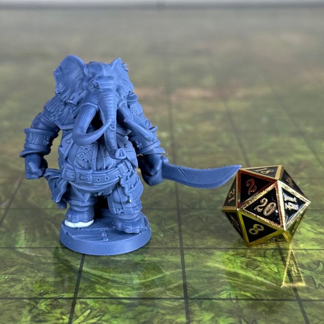 Zunebo Newgate, the Commander Loxodon - 32mm, 35mm Scale - Unpainted ...