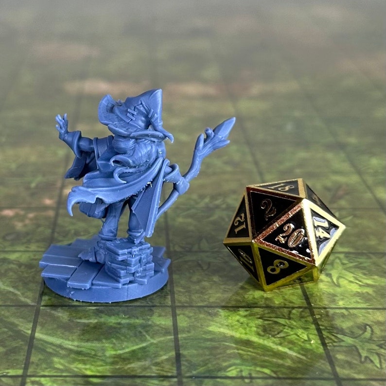 Halfling Wizard - 32mm, 35mm Scale - Unpainted Miniature - Etsy