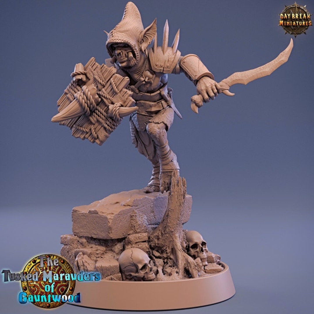 Goblin Fighter With Spiked Shield, Mino Slash - 32mm Scale - Unpainted ...