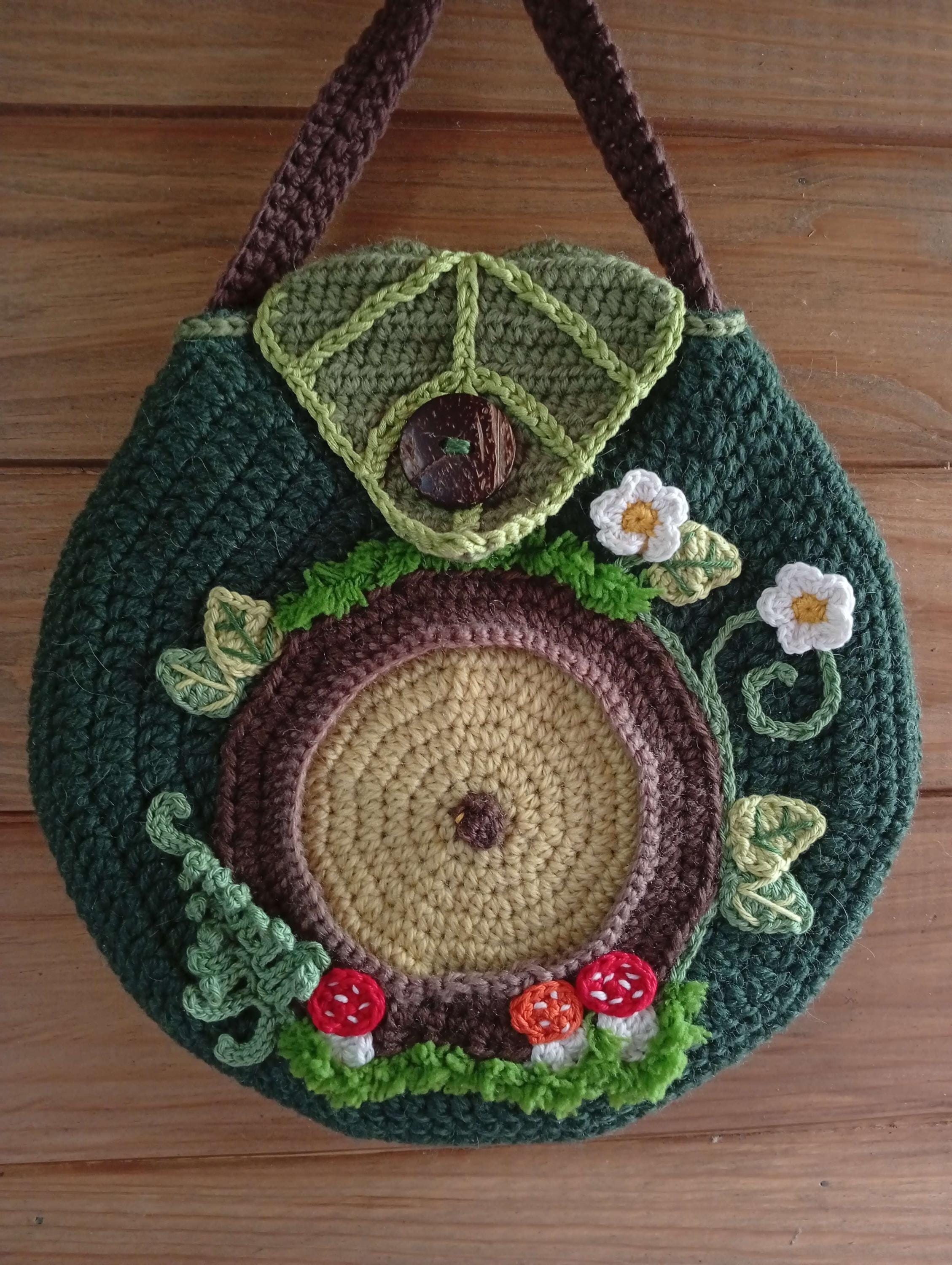 Round Door Crossbody Bag, Cottagecore, Fantasy, Cosplay, Halfling Fan ...