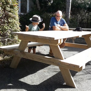 Easy Dismantle and Assemble This Picnic Table - a Special Design for ...