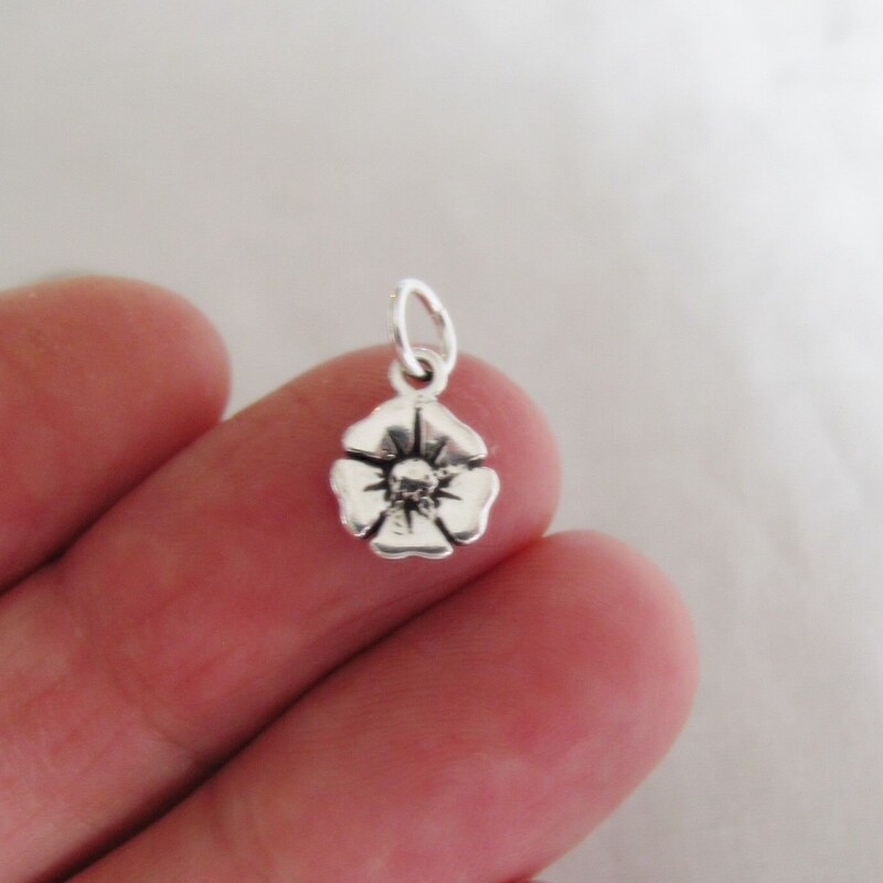 Small Poppy Flower Charms - Etsy