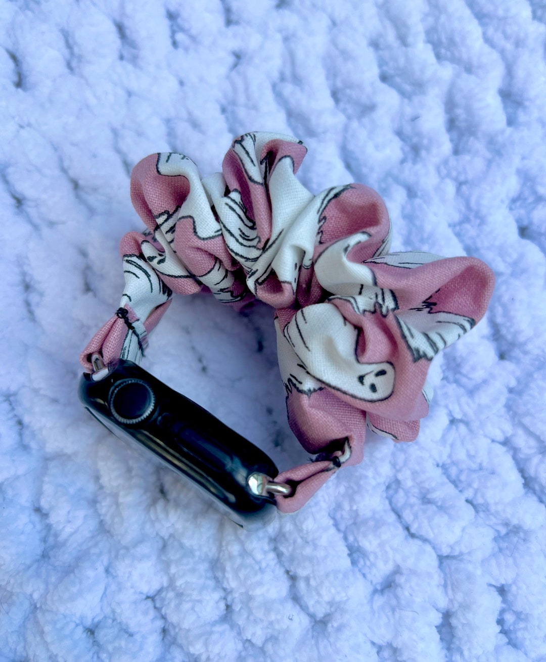 Apple Watch Band Dusty Pink Spooky Ghosts Scrunchie Watch - Etsy