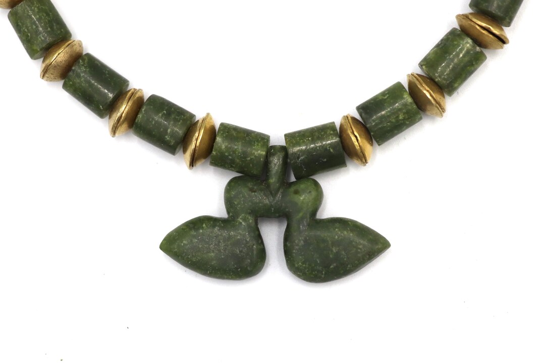 Vintage Navajo Natural Green Nephrite Jade Necklace, Pendant, Native ...