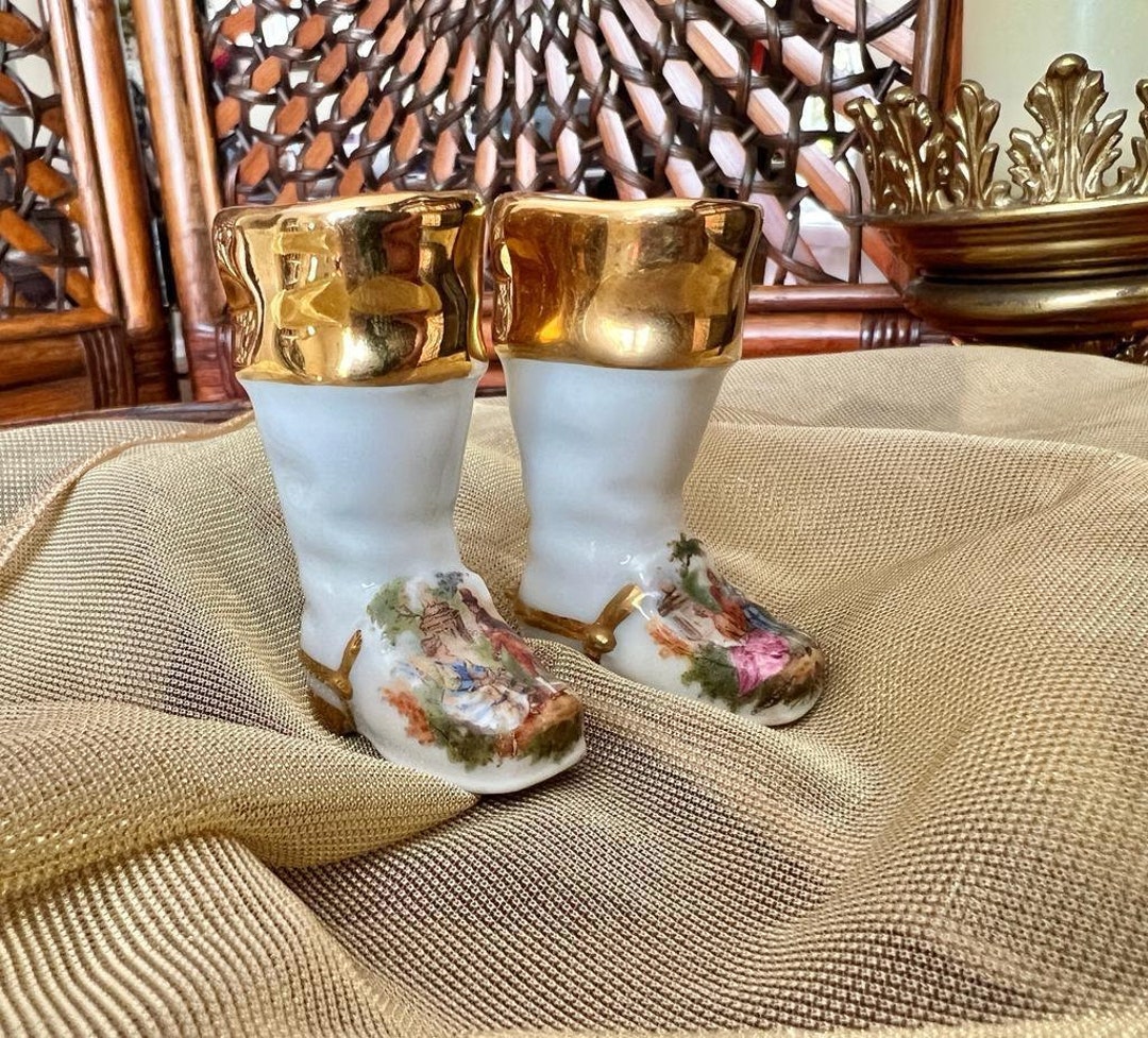 Vintage Porcelain Shoe Figurine Pair Gold Trim Romantic Scene Hand ...