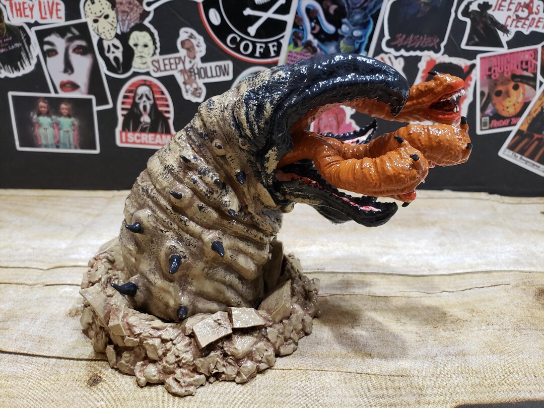 Tremors Graboid Statue - Etsy