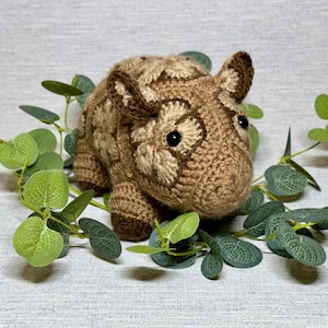 Wilbur the Wombat Crochet Pattern - African Flower Crochet - Free Guide ...