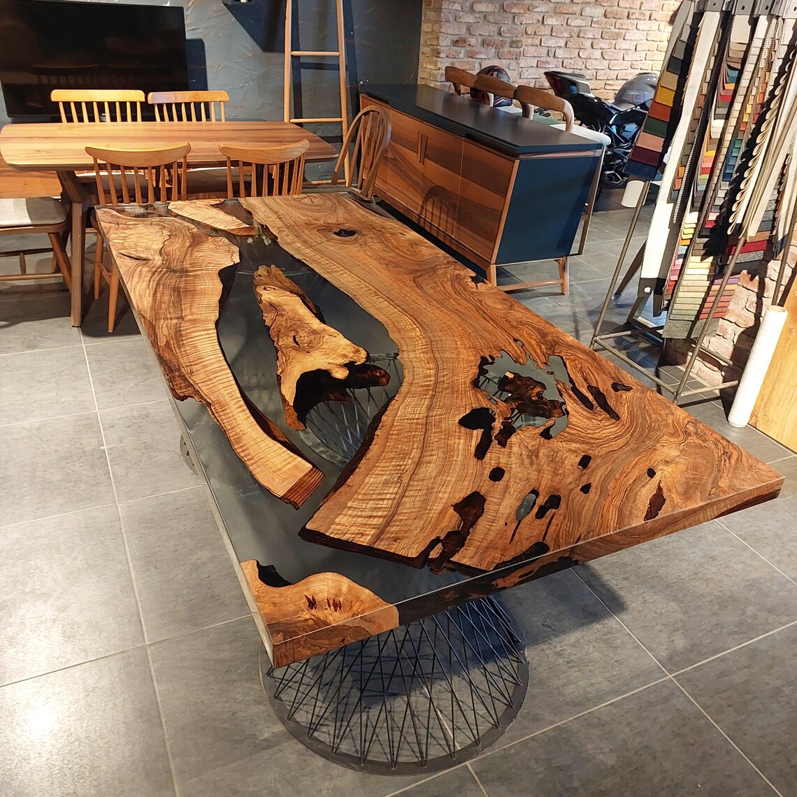 Resin Dining Table, Epoxy Walnut Kitchen Table, Walnut Dinner Table ...