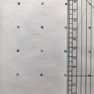 91 Cm / 122 Cm Dot and Cross Pattern Cutting Paper 20 Mm Spacing, Spot ...