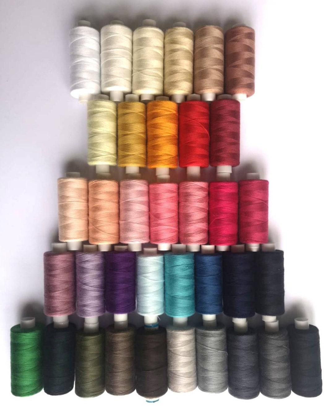 500yds Spun Polyester Sewing Thread Spool, Overlocker Thread Serger ...