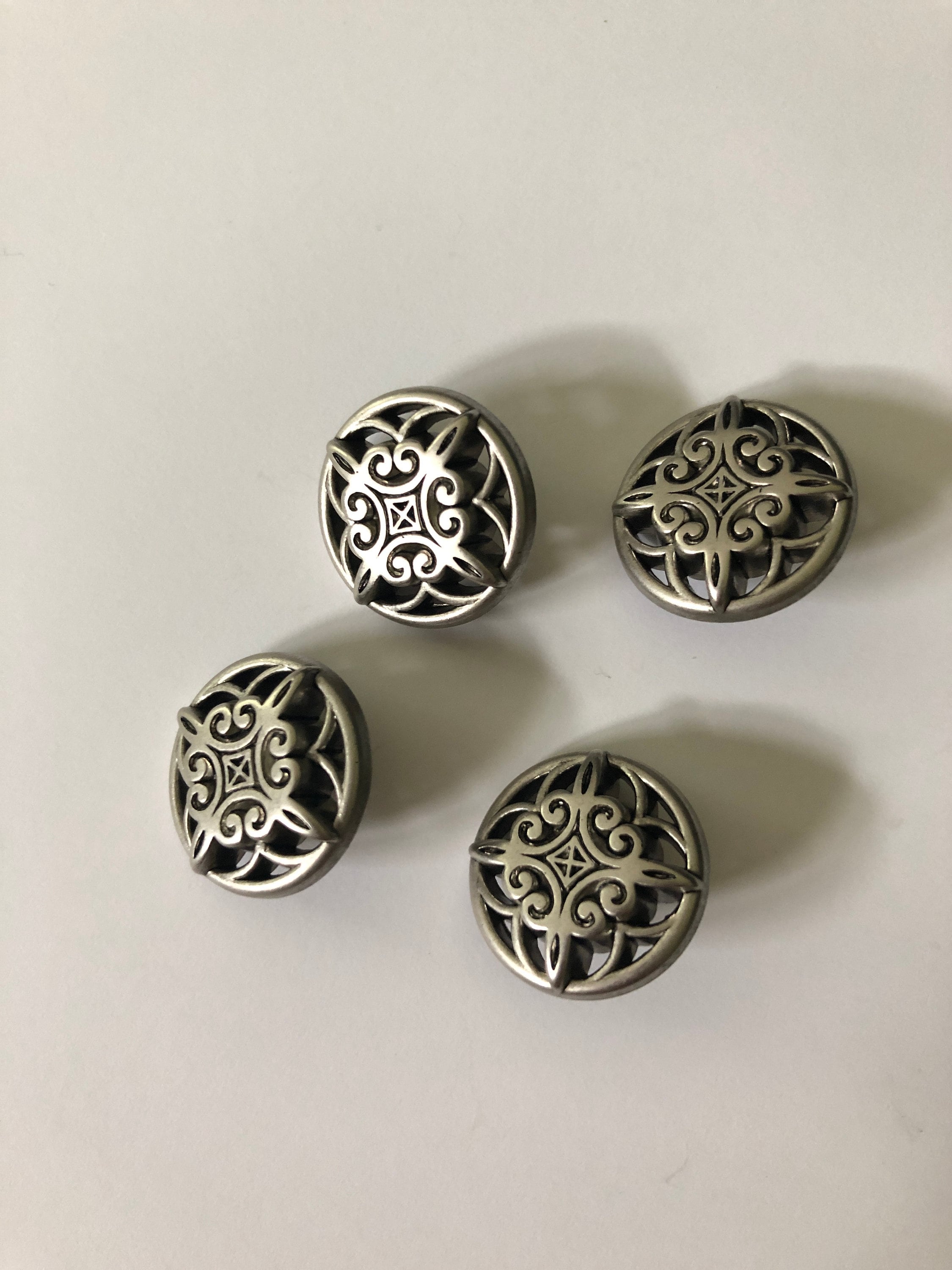 Vintage Look Button - Etsy