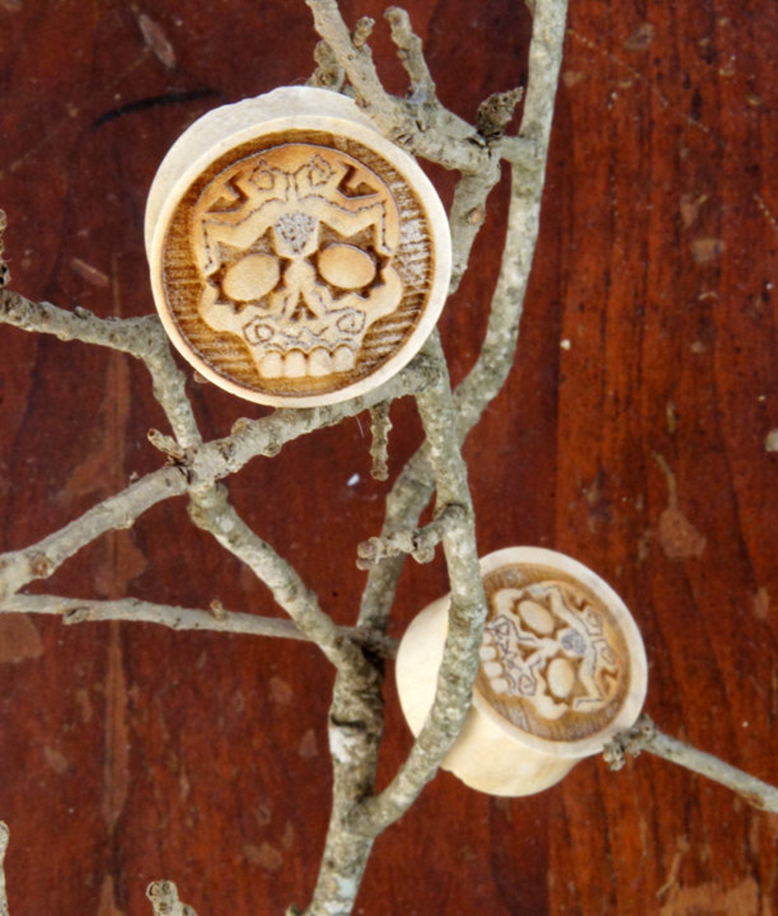 Crocodile Wood Sugar Skull Plugs 8mm 0G 10mm 00G 12mm - Etsy