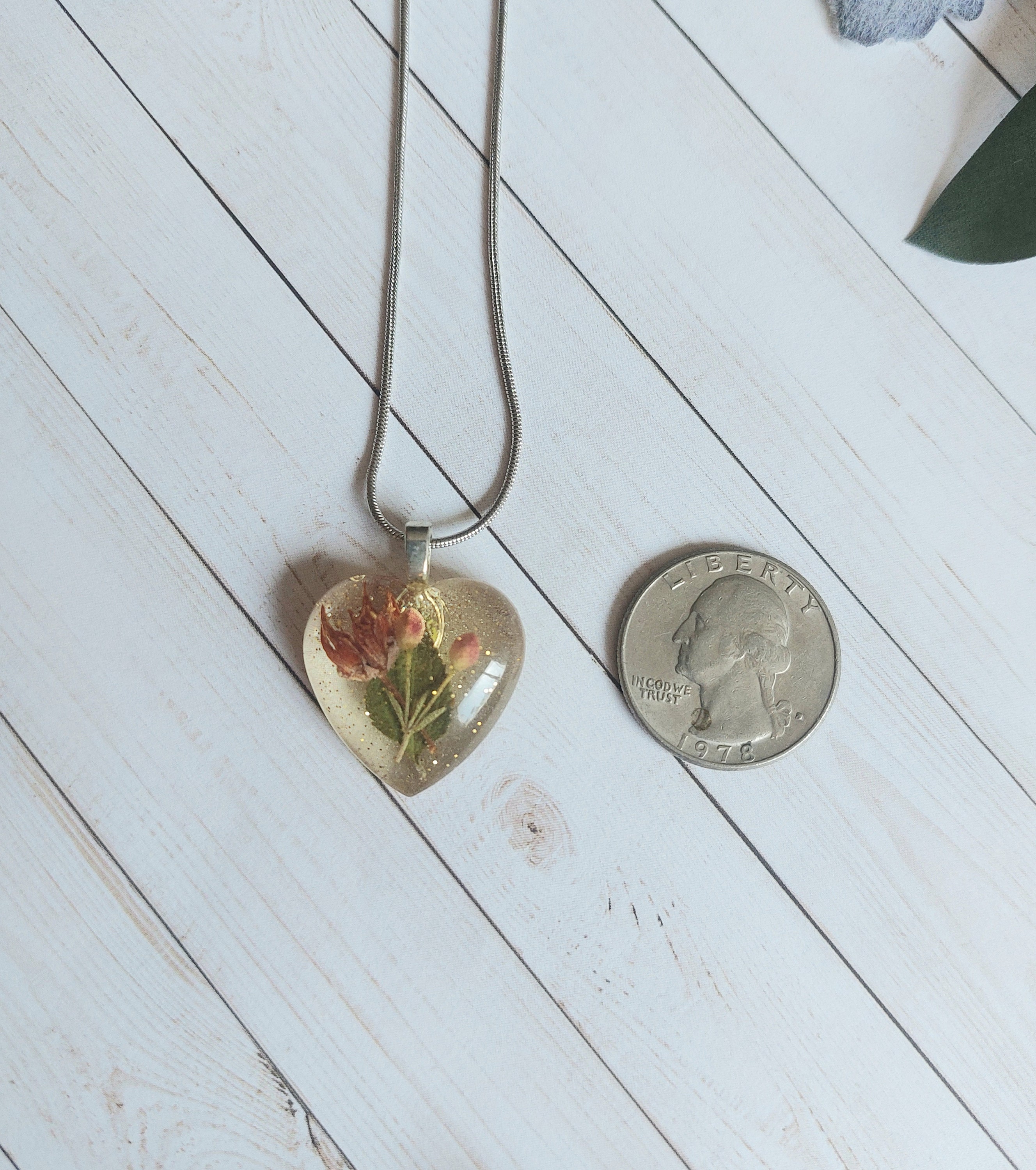 Resin Pendant/resin Necklace/heart Necklace/heart Pendant/real - Etsy