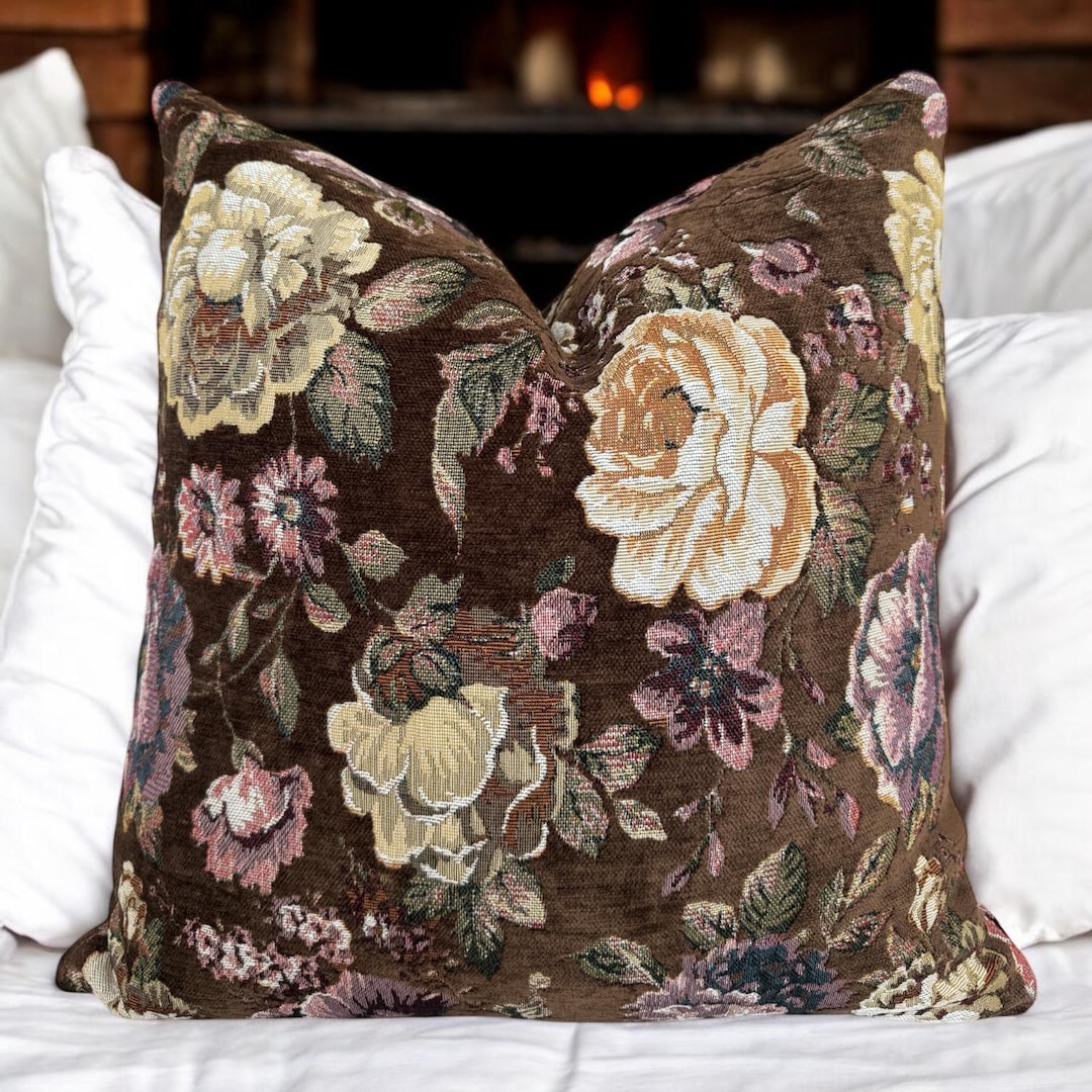 Brown Floral Tapestry Pillow Cover , Vintage Style Couch Pillowcase ...