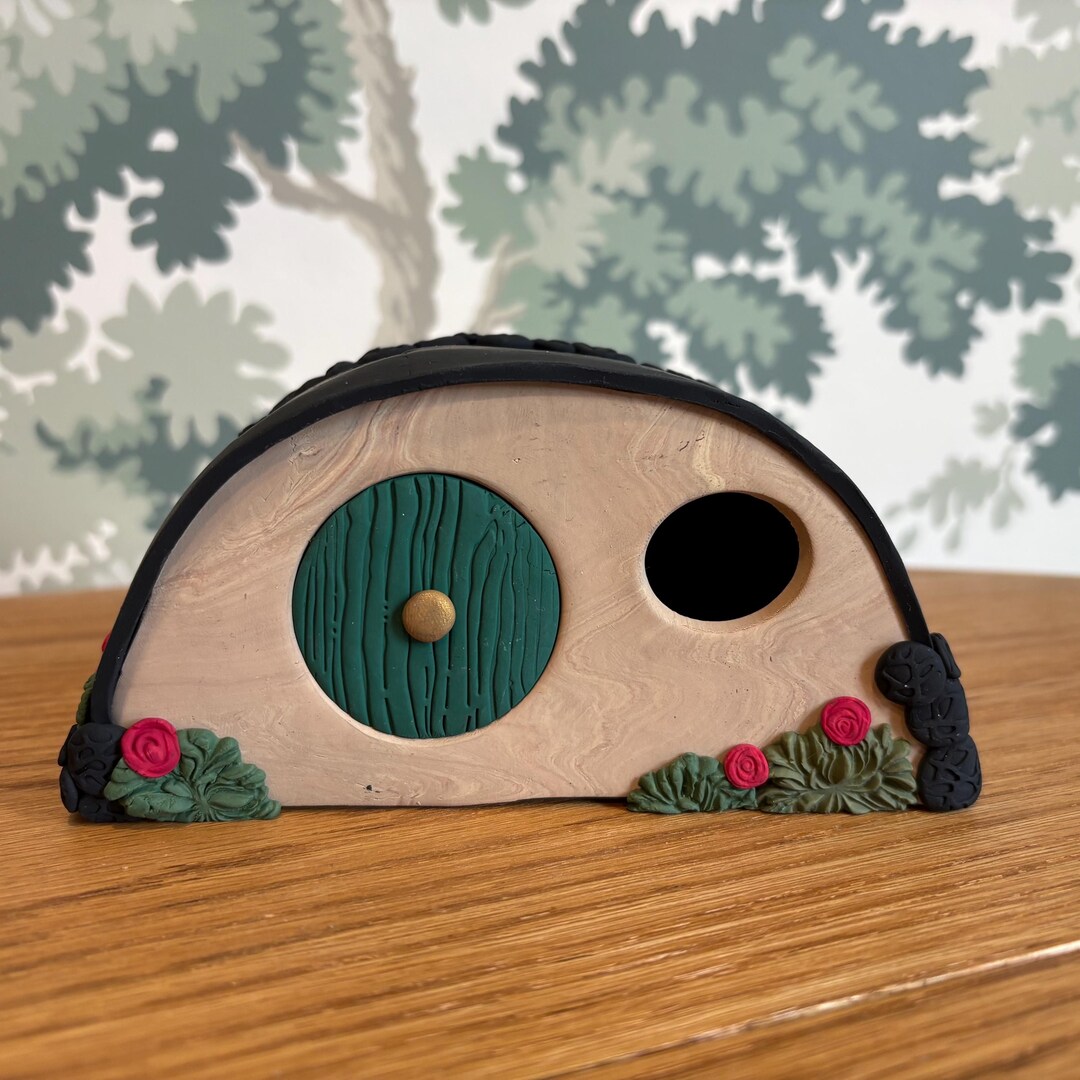 Small Hobbit-hole Fish Hide - Etsy