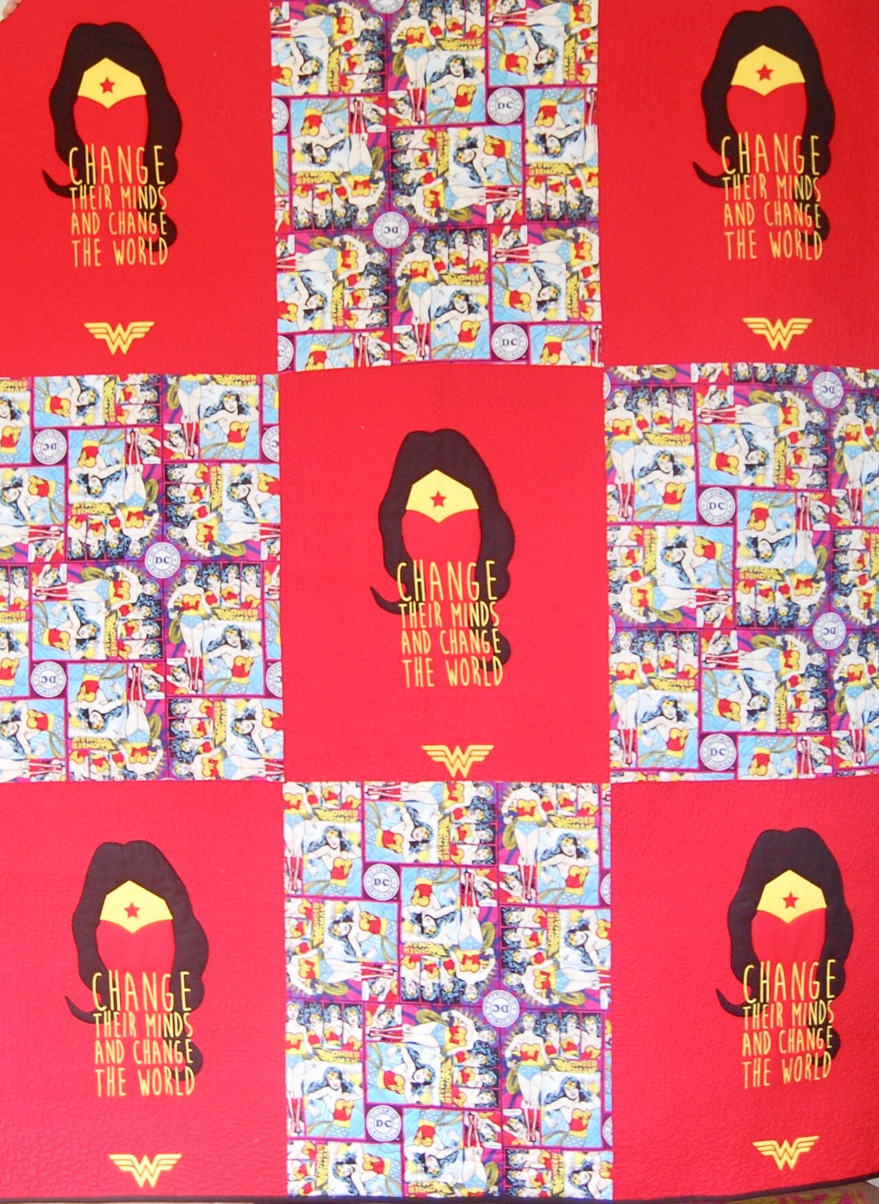 DC Comics Wonder Woman Quilt - Etsy