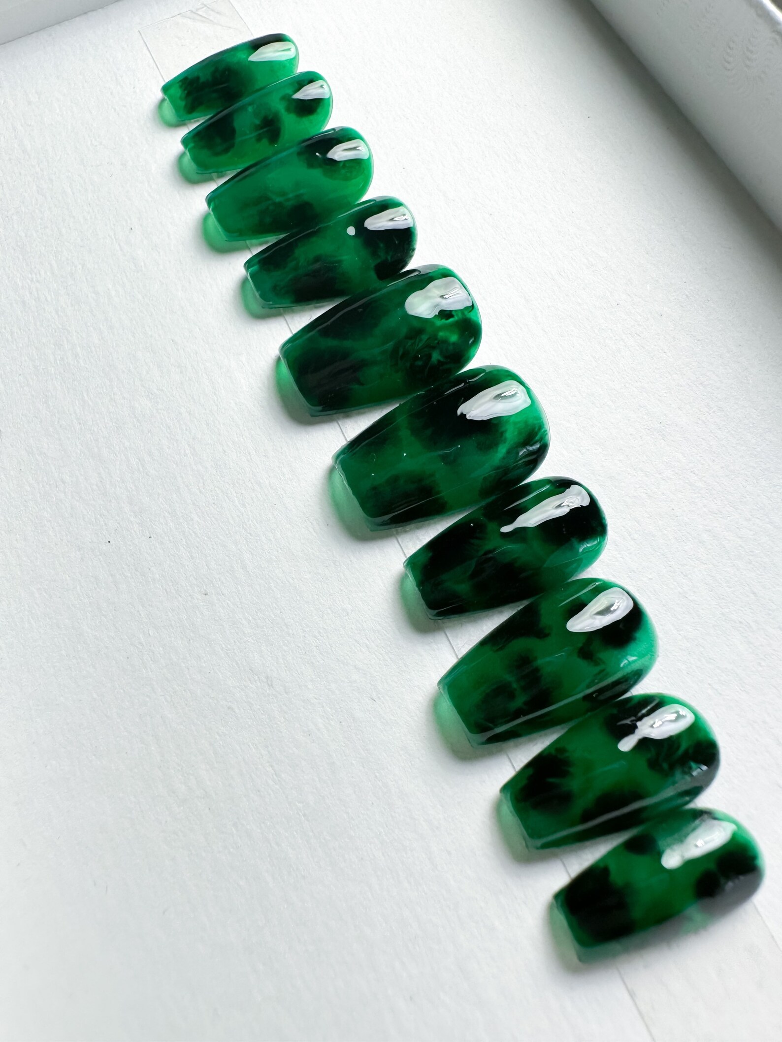 Poison Tort Press on Nails | Green Tortoise Shell | Fall Autumn Nails ...
