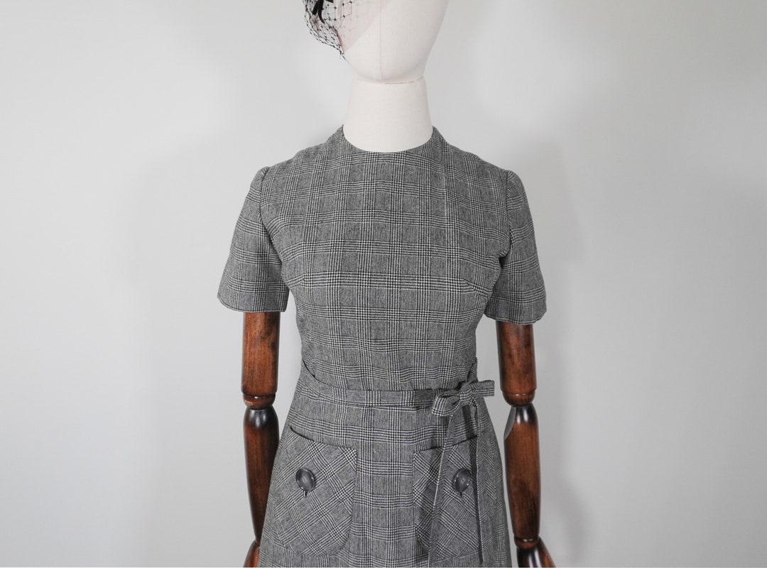 1960s Wool Gray Plaid and Houndstooth Pattern Dress W/ Pockets Button ...