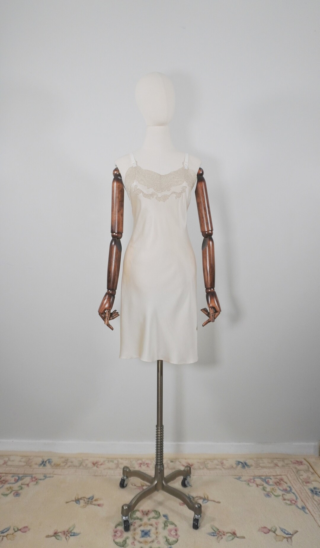 SMALL 1940s / 1950s Liquid Silk Sleep Mini Dress Lace Detailing ...