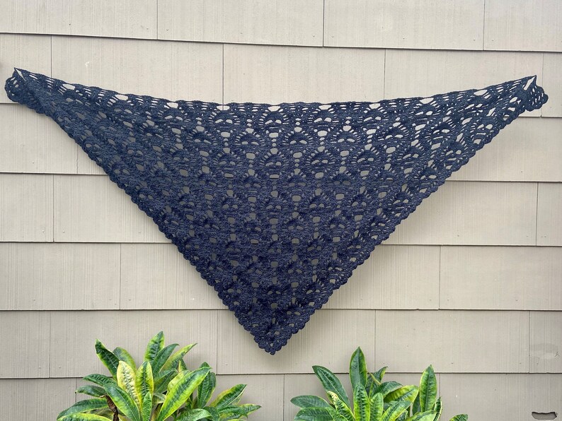 Crocheted Lost Souls / Skull Shawl - Etsy