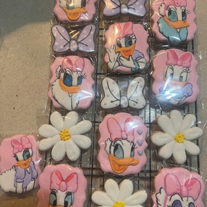 Custom Daisy Duck Sugar Cookies - Etsy