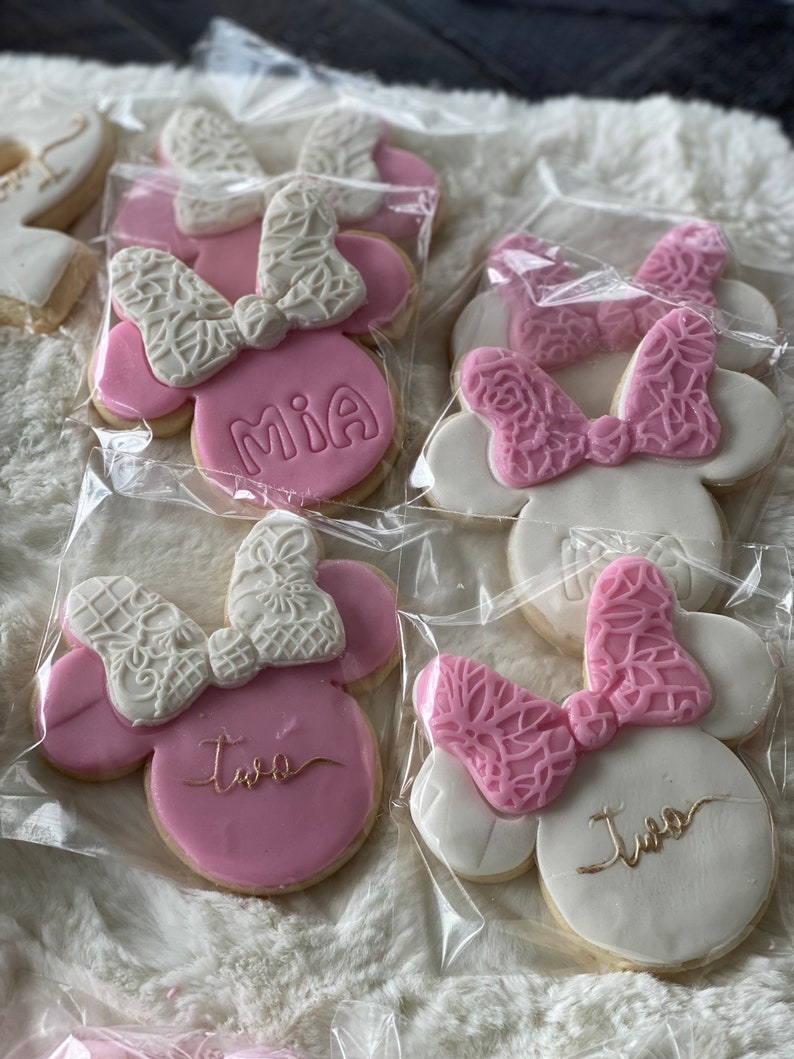 Minnie Mouse Fondant Sugar Cookies | Etsy