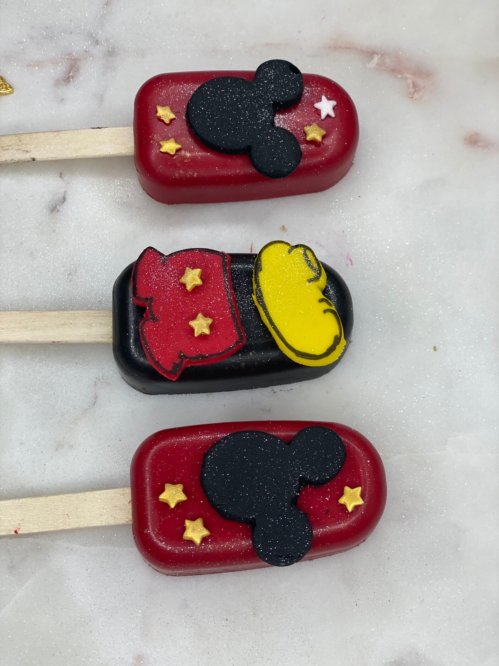 Mickey Mouse Cakesicles - Etsy