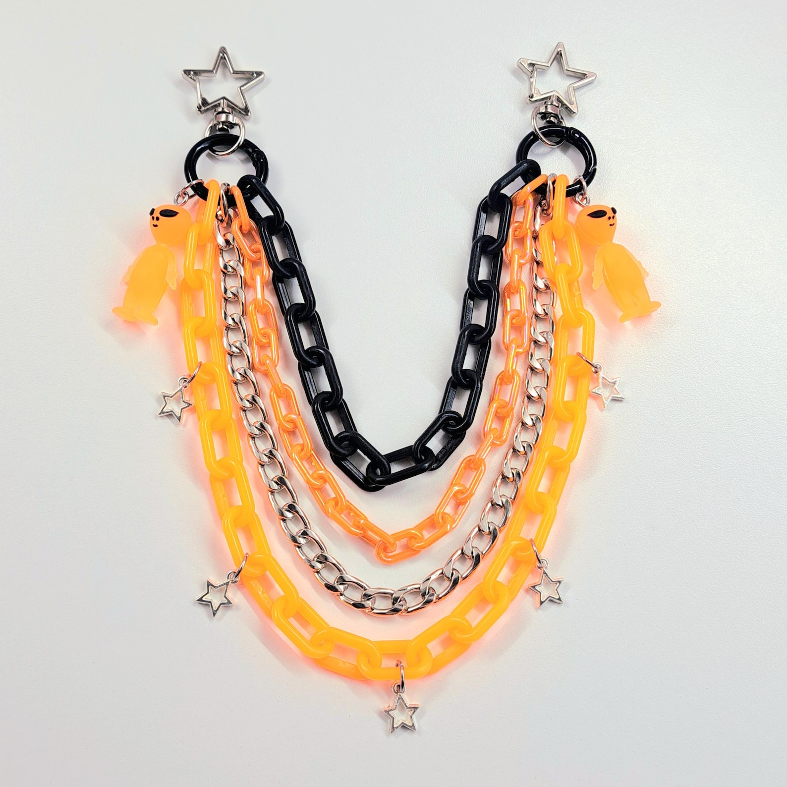 Layered Clip-on Chain, UV Glow Alien Charms, Spooky Goth Pants Wallet ...