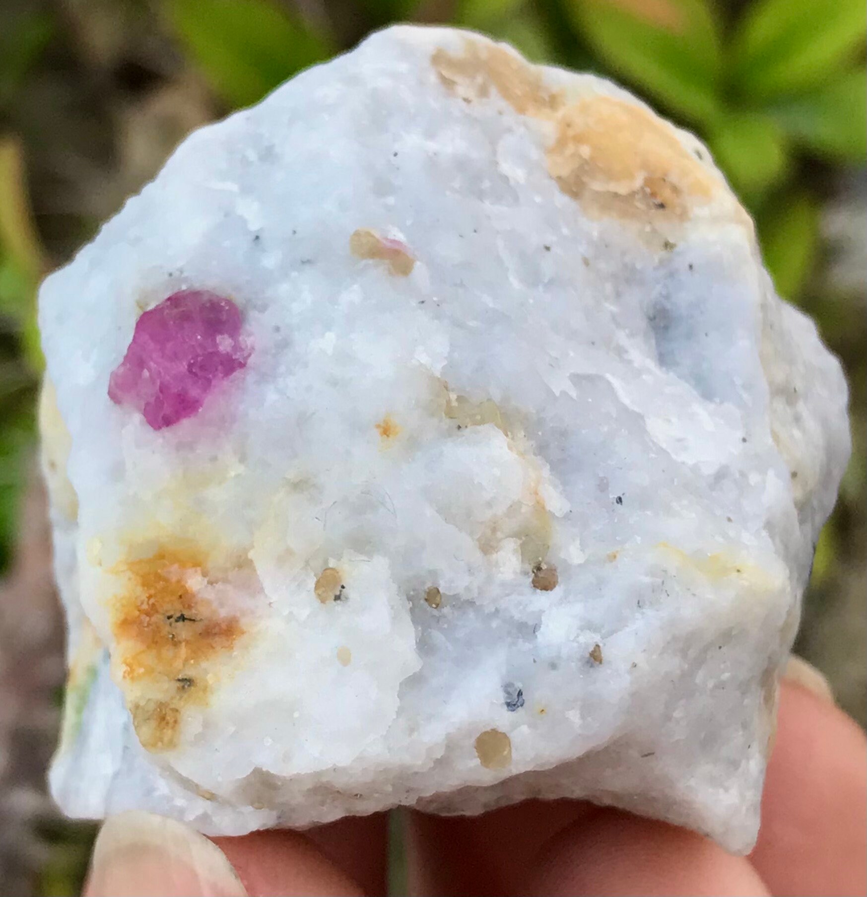 Rocks & Geodes 134 Carats Museum Grade Damage Free Deep Red Ruby Beryl ...